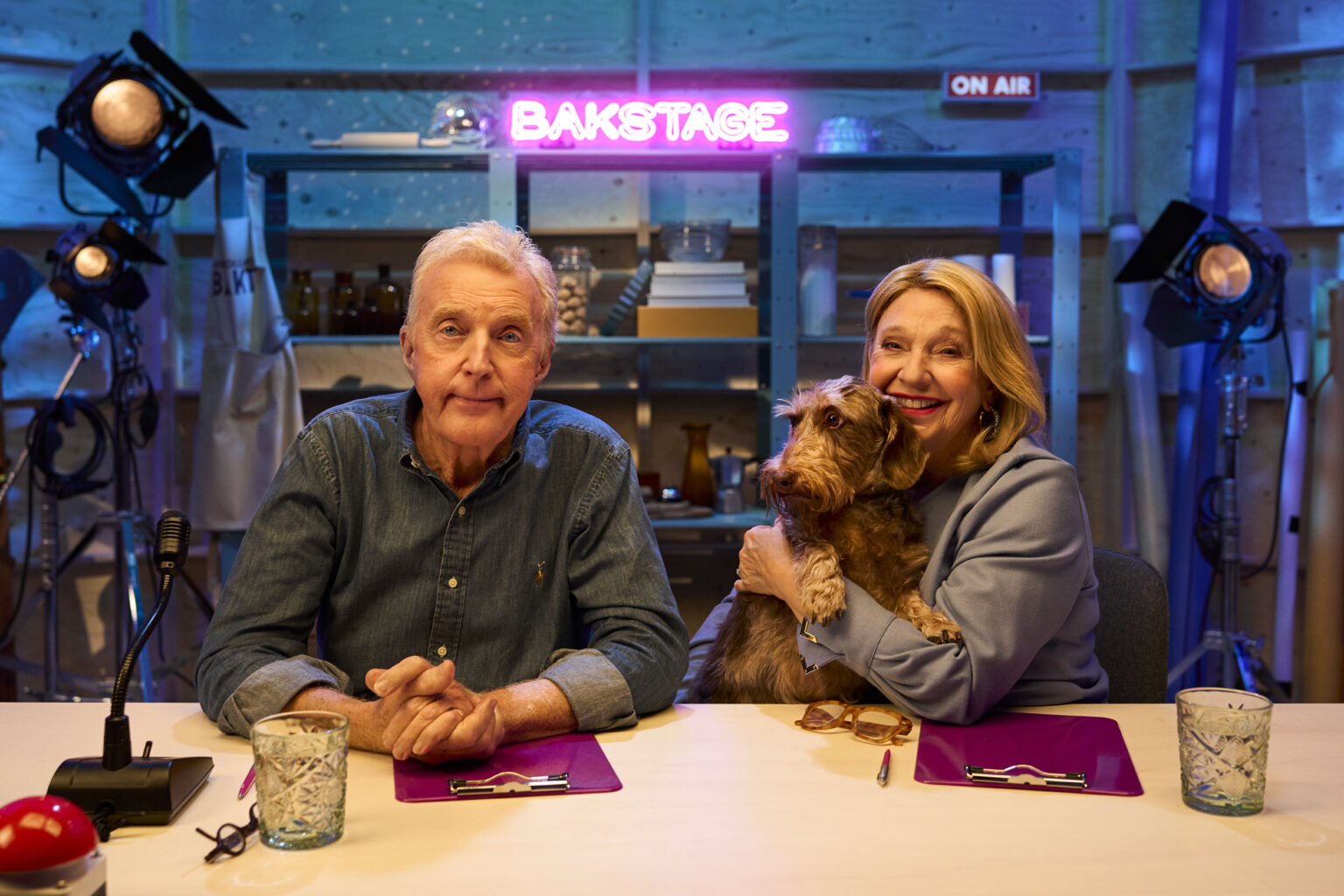 Ruben van der Meer en Gordon Heuckeroth maken frambozentaartjes in ...